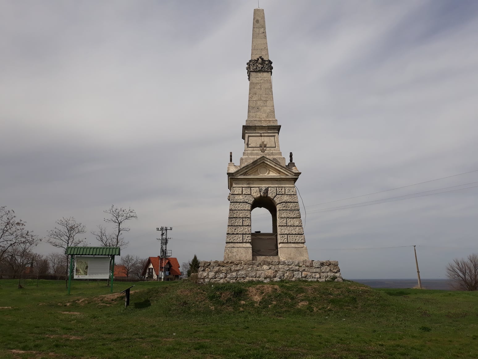 Hrvatska povijest | Spomenik u spomen bitke kod Slankamena