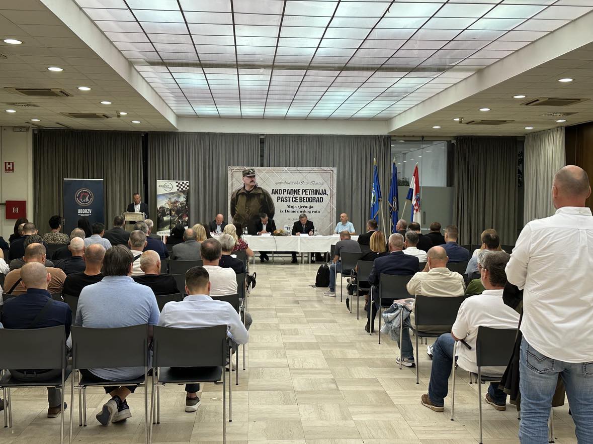 Hrvatska povijest | PREDSTAVLJENA KNJIGA – General Ivan Basarac bio je ...