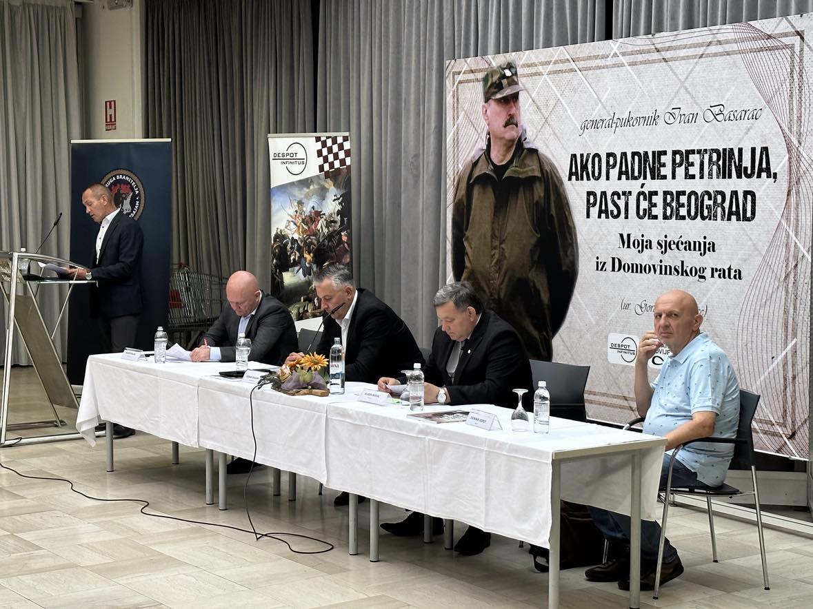 Hrvatska povijest | PREDSTAVLJENA KNJIGA – General Ivan Basarac bio je ...
